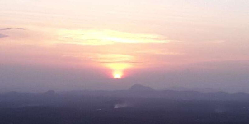 Enjoy a rail adventure from Kandy to Nuwara Eliya , Day Tour - Key Points