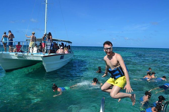 Enjoy an unforgettable catamaran ride with your children. - Authentic perspectives and reviews