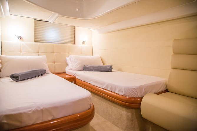 Enjoy an Unforgettable Experience With the Elegant CRANCHI 47 - Immerse Yourself in Luxury and Adventure