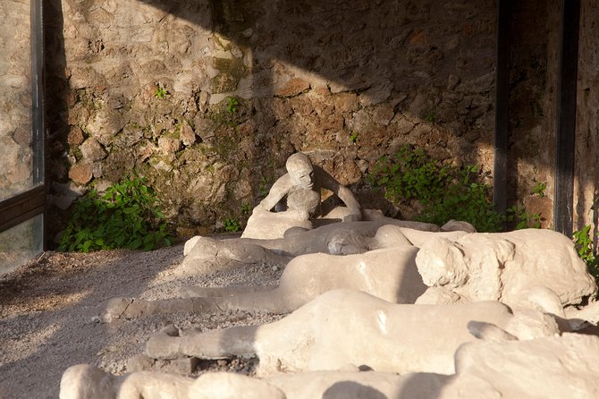 Enjoy Pompeii Ruins From Positano - Small Group Dynamic and Engagement