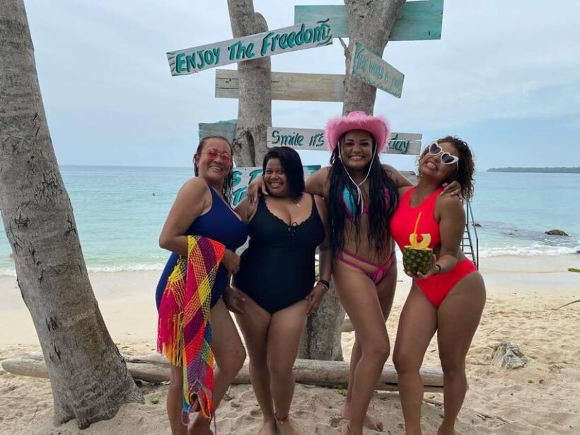 Enjoy the beach at Barú: Aviary + bioluminescense plankton - Key Points