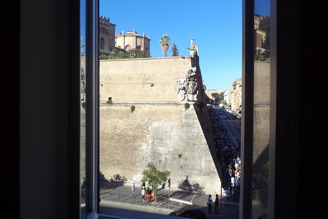 Enjoy Vatican Museums , Sistine Chapel : Guided Tour - Exploring the Vatican Museums