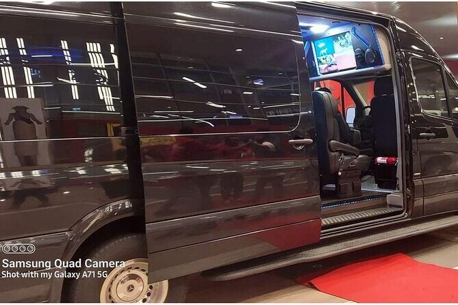 Enjoy Woodinville Winery area by Chauffeured Private Vehicle - What’s Included and What’s Not