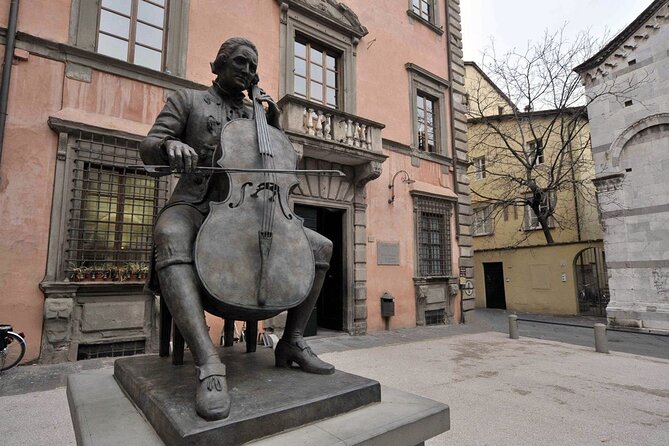 Enjoyable Music Tour of the Historical City of Lucca - Highlights of the Guided Walking Tour