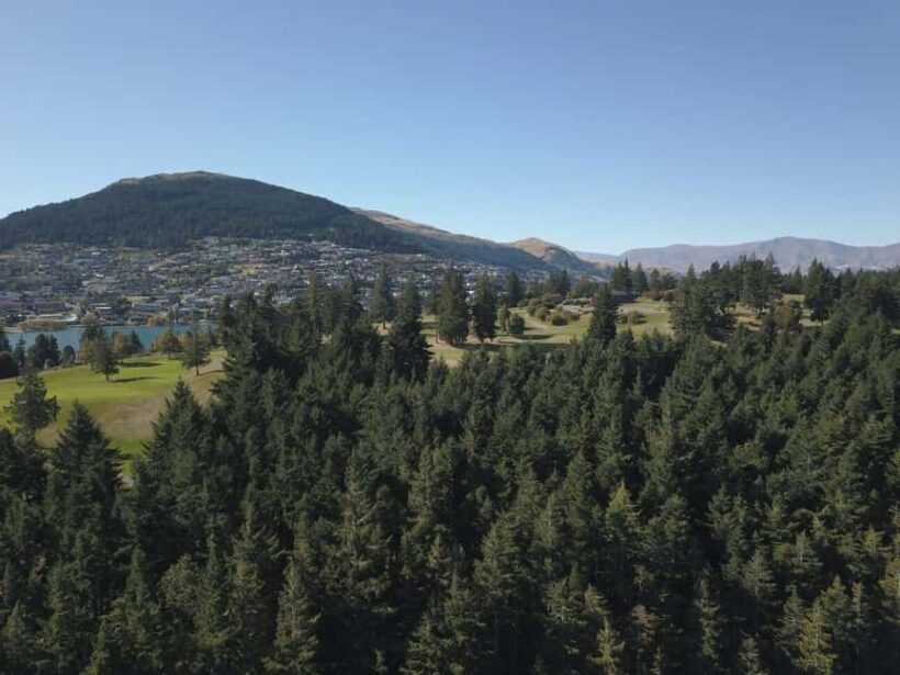 Enjoying Queenstown Walking Tour for Couples - Frequently Asked Questions