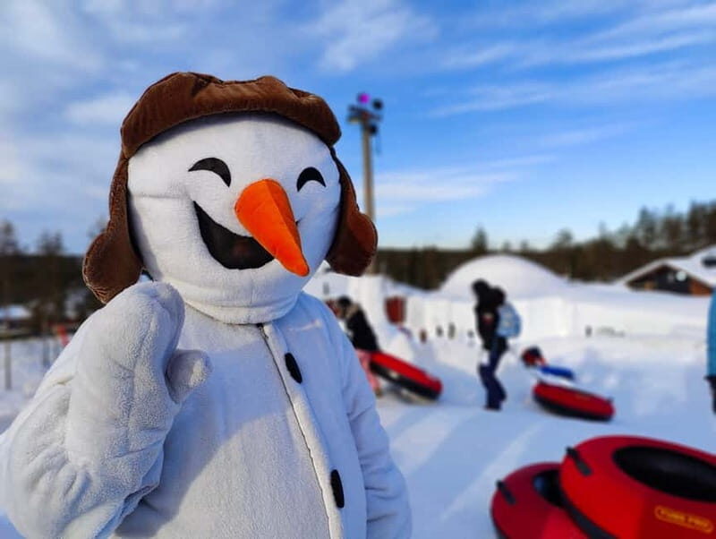 Entrance tickets to Snowman World and Snow Restaurant Dinner - Who Is This Tour Best For?