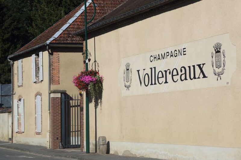 Epernay: Guided Tour of Champagne Cellar With Tastings - Accessibility and Language