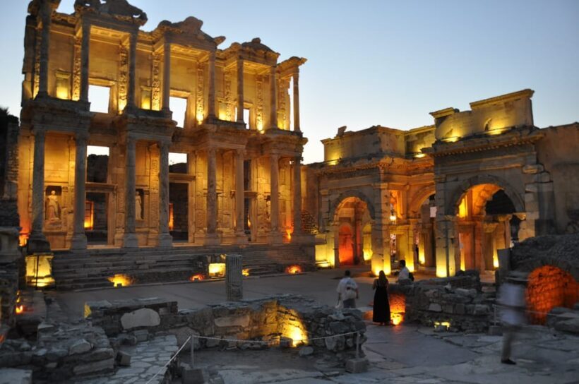 Ephesus: Half-Day Tour from Kusadasi or Izmir - The Experience in Detail