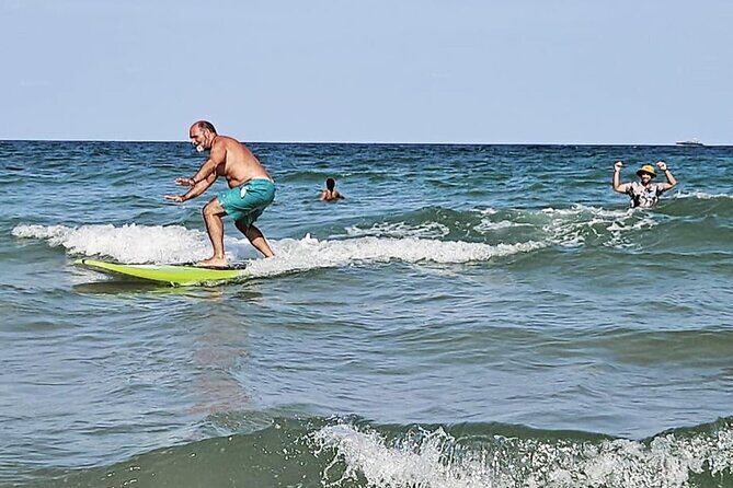 Epic Surf Lessons Dania Beach - Who Should Consider This Experience?