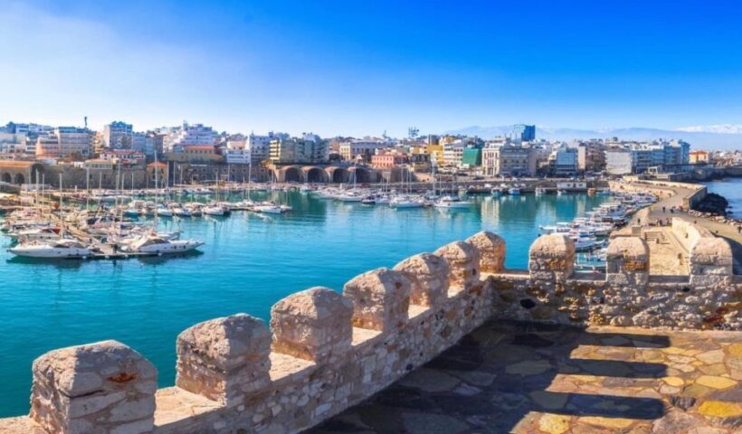 eraklion Walking Tour with Archaeological Museum - A Guided Dive into Heraklion’s Heritage