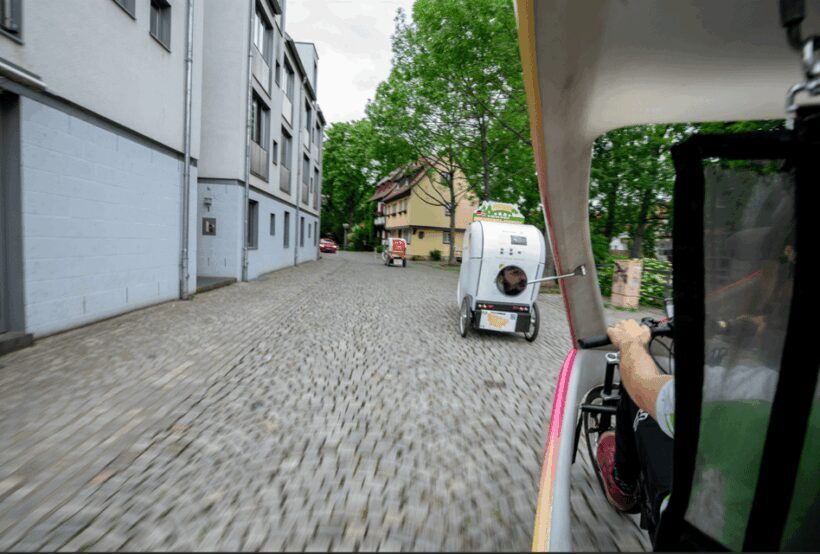 Erfurt: KiKa TV Characters Kids Tour by Pedicab - Introduction