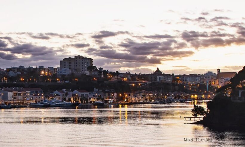Es Castell : Private boat tour with aperitif and sunset. - Who This Tour Is Best For