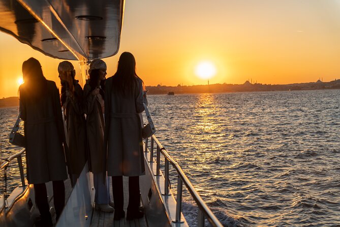 Escape the Crowds: Relaxing Sunset Cruise for 35 Guests or Less - Practical Considerations