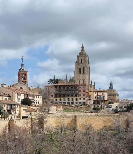 Escorial & Segovia: Private Minivan Tour from Madrid - The Journey Begins: From Madrid to El Escorial