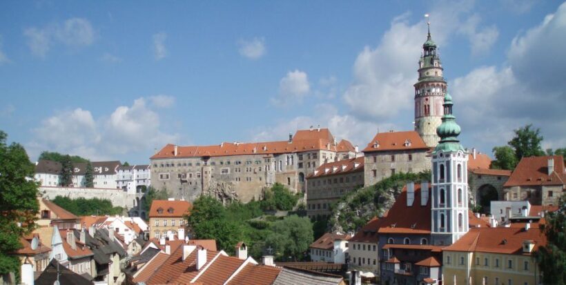eský Krumlov: 2 Hour Private Walking Tour with Guide - The Practicalities: Price, Duration, and Whats Included