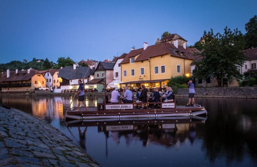 eský Krumlov: Advent Wooden Raft River Cruise - Key Points