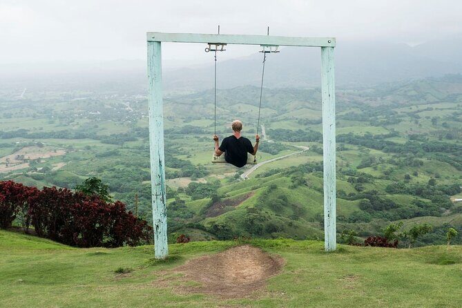 Esmeralda Beach and Round Mountain Excursions - Authentic Experiences and Highlights