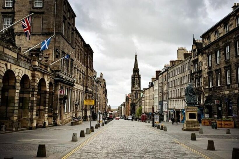 Essence of Edinburgh: Private Half Day Sightseeing Tour - Practical Considerations and Tips