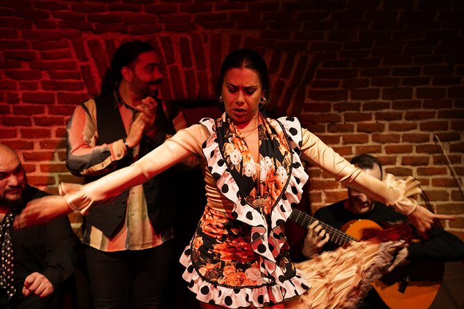 Essential Flamenco: Pure Flamenco Show in the Heart of Madrid - Authenticity and Cultural Significance