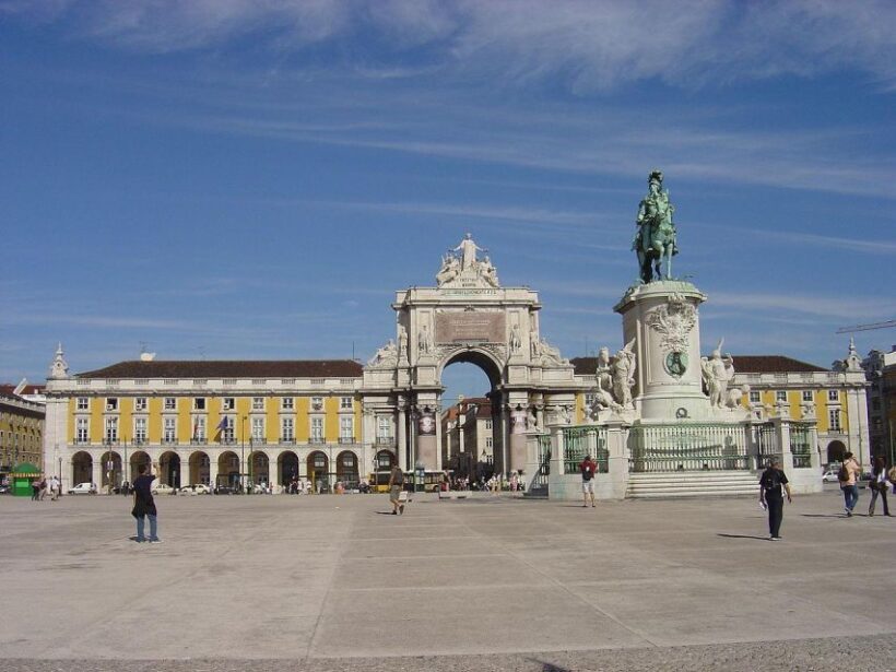 Essential Lisbon: Half-Day Tour - Transportation & Overall Experience