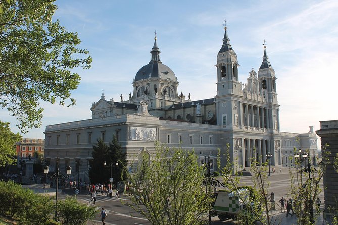 Essential Madrid: Walking Tour - Introduction