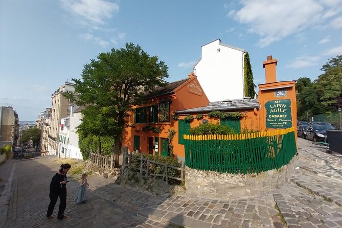 ESSENTIAL MONTMARTRE Walking Tour: the ESSENTIAL Highlights+More! - Customer Experiences and Feedback