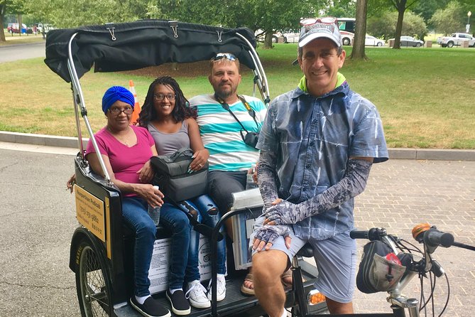 Essential Monuments & Memorials Tour - Key Points