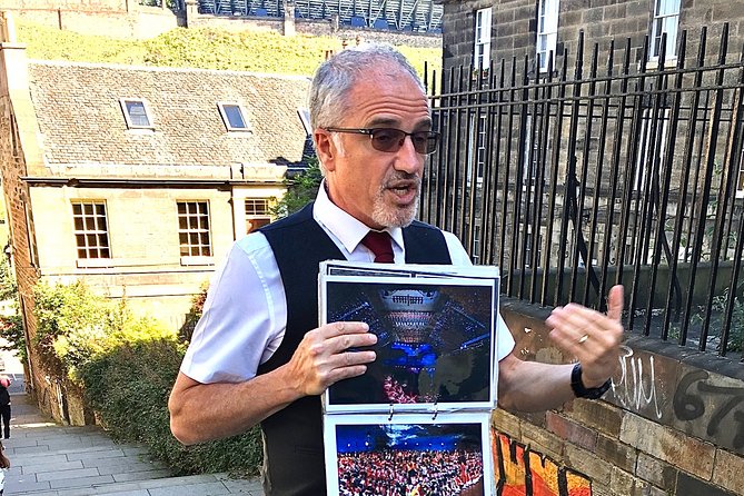 Essential Walking Tour of Edinburgh's Old Town - In The Sum Up