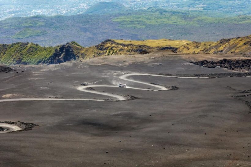 Etna 4x4 & Wine Tasting Tour - The Experience of the Landscape