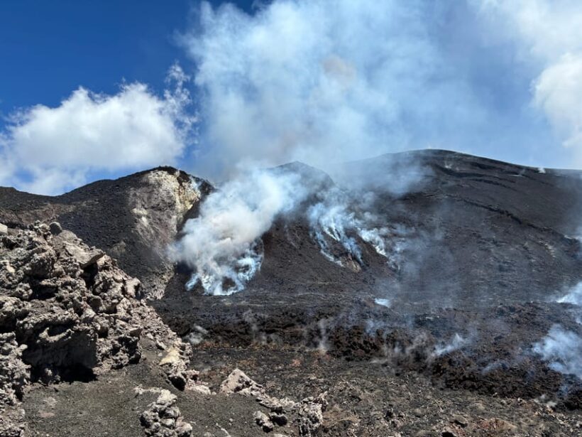 Etna excursion to 3000 mt. with cable-car and jeep 4x4 - An In-Depth Look at the Tour