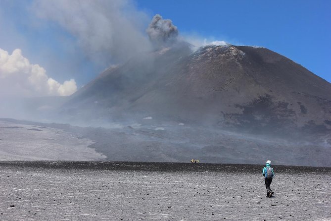 Etna Excursions Summit Craters (2900) With Volcanological Guides - Guidetna.It - Etna Excursions Summit Craters (2900) With Volcanological Guides
