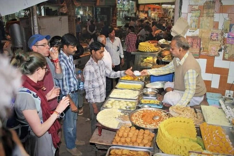 Evening Agra City Tour 4 Hours With Guide & Transfers - Key Points