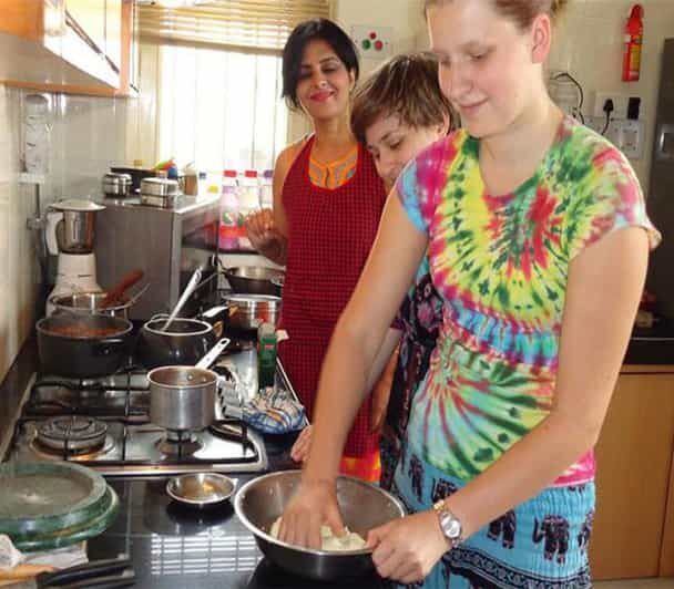 Evening Cooking Session and Dinner with an Indian Family - Key Points