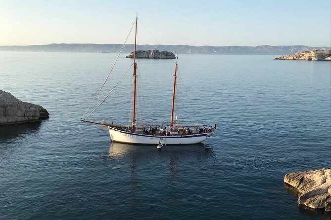 Evening Cruise at Sunset - Inclusions and Amenities