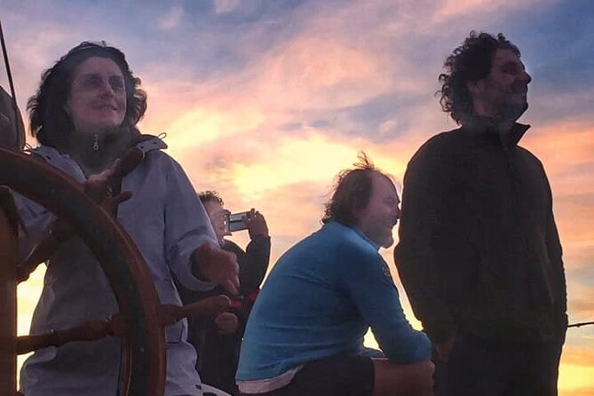 Evening Cruise at Sunset - Experience Highlights