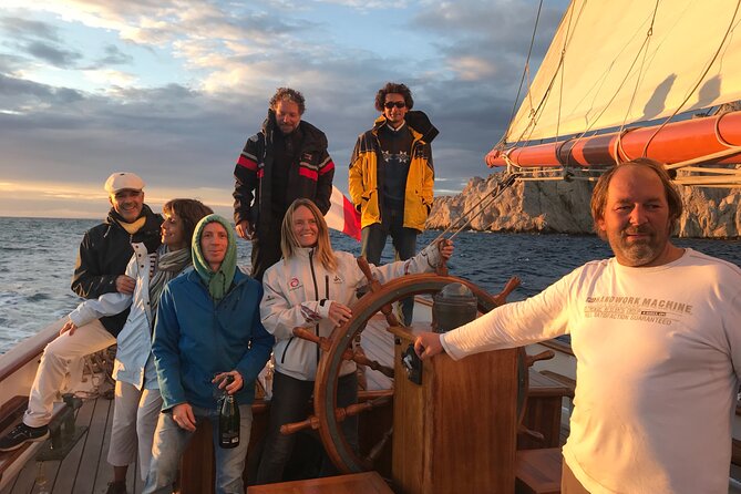 Evening Cruise at Sunset - Dining and Refreshments