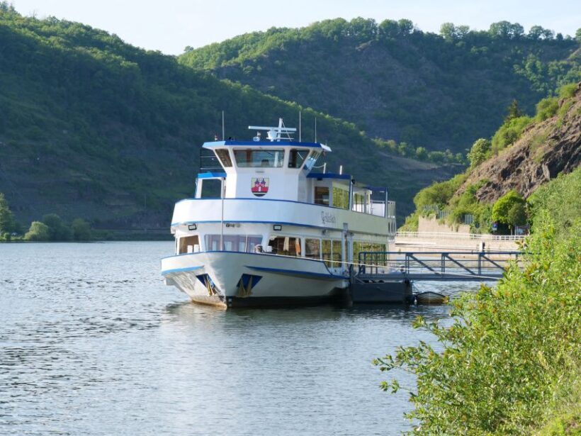 Evening-Cruise to the fireworks of the Cochemer Winefest. - The Itinerary in Detail