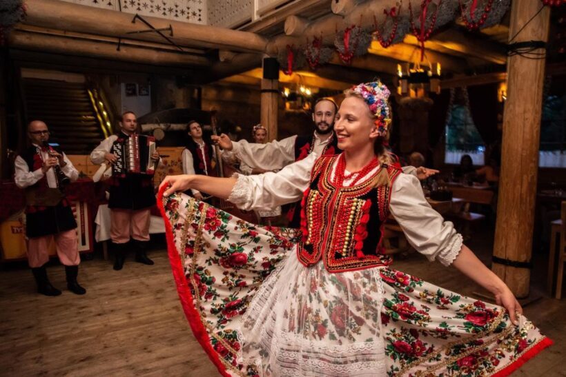 Evening Folk Show, singing, dancing and delicious food! - The Welcome and the Dinner: Polish Flavors on a Plate
