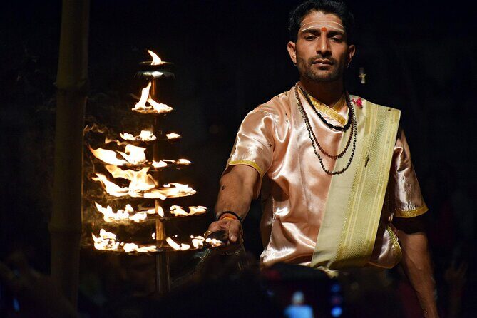 Evening Ganga Aarti Tour with Monu - A Closer Look at the Experience