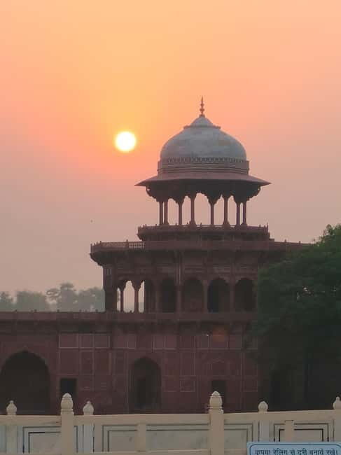 Evening tour of Agra city with Sunset Taj Mahal & Agra Fort - Key Points