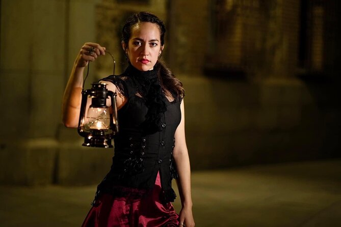 Evening Walking Tour: Spanish Inquisition & Legends of Old Madrid - What You Can Expect