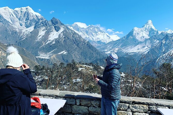 Everest Base Camp Helicopter Tour landing at Everest View Hotel - The Everest View Hotel: Breakfast with a View