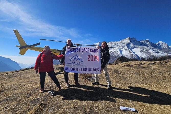 Everest base camp helicopter tour with Guarenteed Landing - The Experience in Detail: What You Can Expect