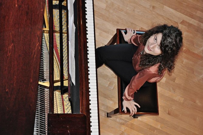 Everyday Concerts of Chopins Music at the Old Town in Warsaw - Concert Schedule and Duration