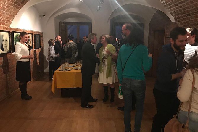 Everyday Concerts of Chopins Music at the Old Town in Warsaw - Experience Enhancements