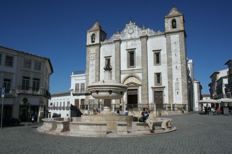 Évora and Megaliths Full-Day Tour from Lisbon - FAQs