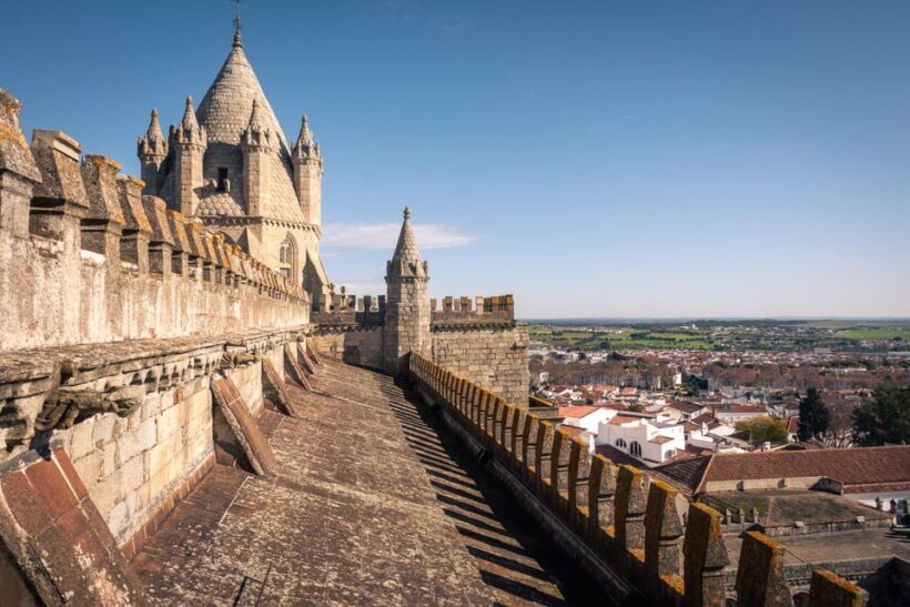 Évora: Flexible Walking Tour in Historic Center - Key Points