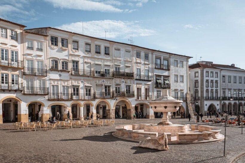 Évora: Flexible Walking Tour in Historic Center - The Sum Up