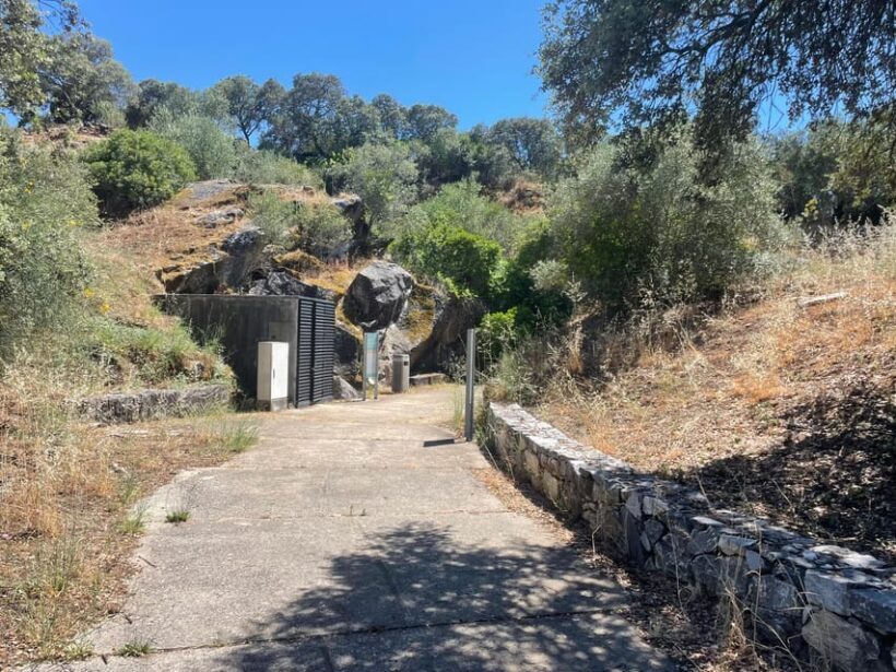 Évora or Montemor: Guided Tour of the Escoural Caves - FAQ