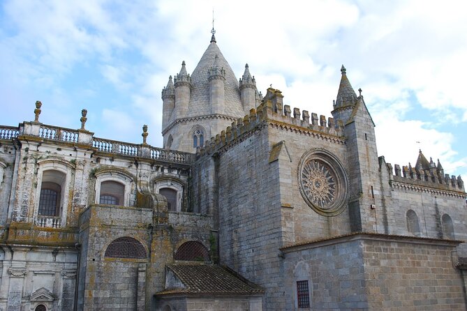 Evora Private Full Day Tour from Lisbon - A Detailed Look at the Tour